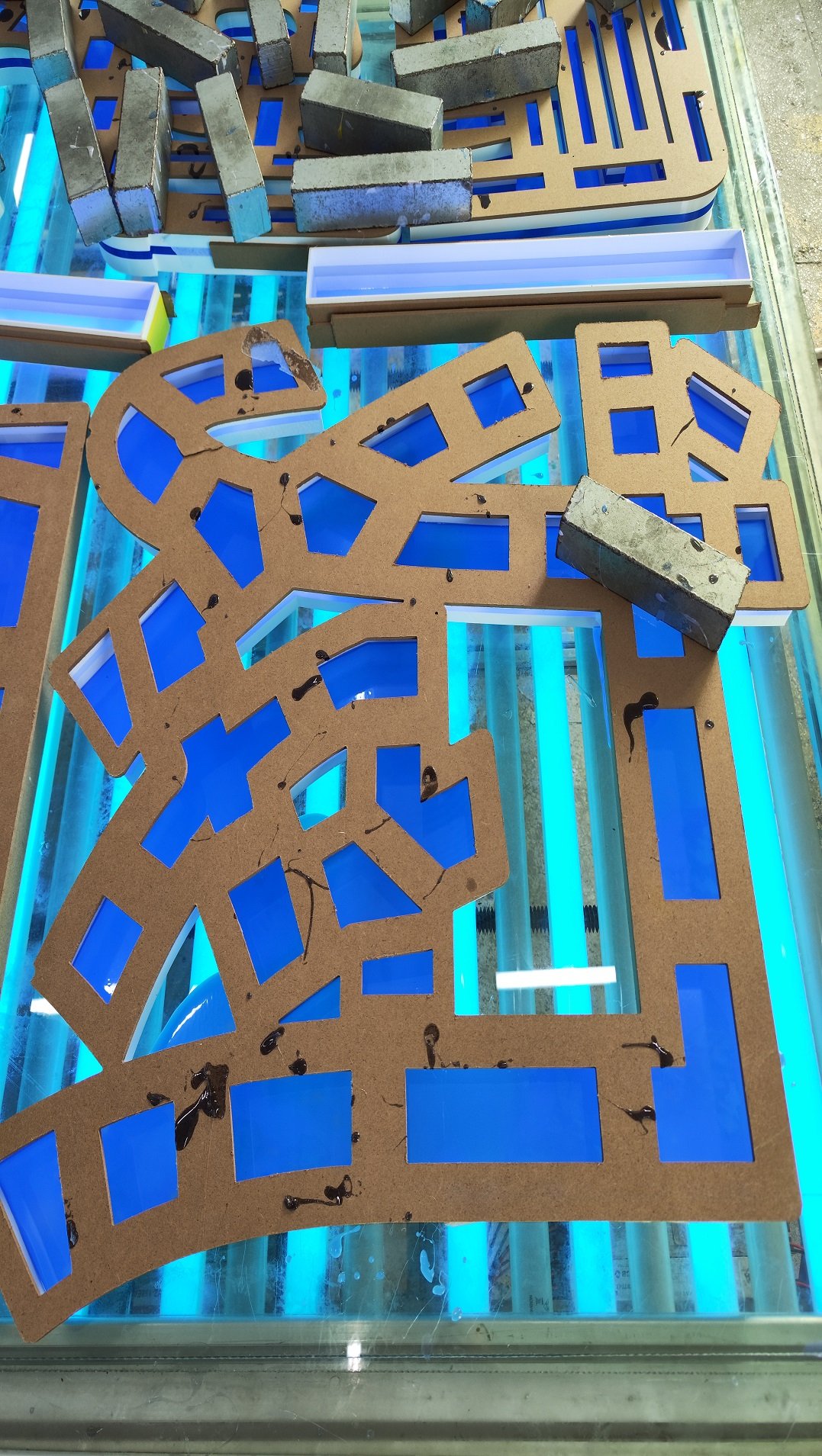 MATERIAL – XD Sign